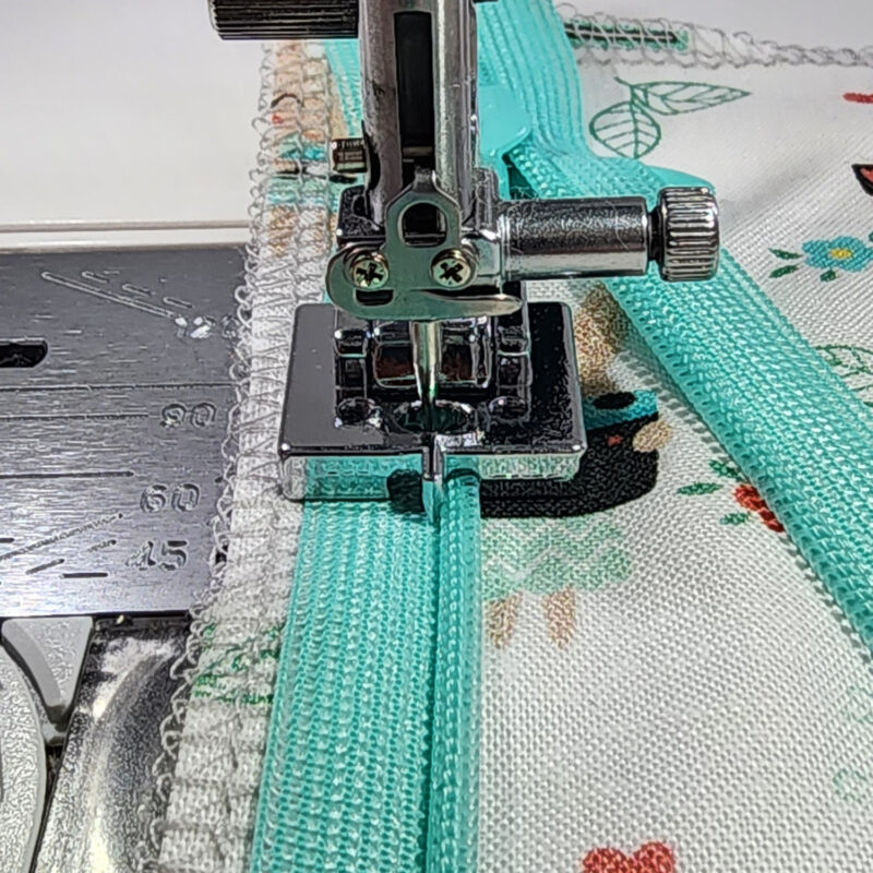 Invisible Zipper Foot (Z) 9mm - Elna Singapore